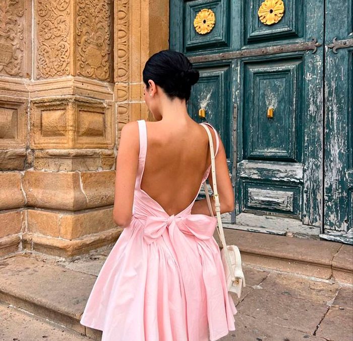 vestido-rosa-lazo-aesthetic - Leonela Arguello
